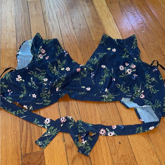 Tops | Royal Blue Floral Crop Top Ties In The Back | Poshmark